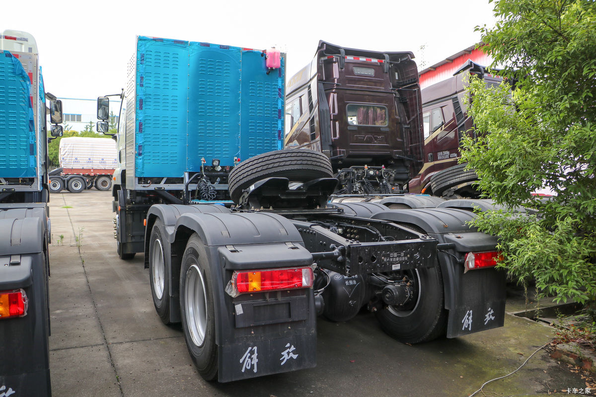【图】一汽解放 J6L 6X4 纯电动牵引车(CA4250P62T1BEVA5)350kWh_实拍图片_1950785_卡车之家