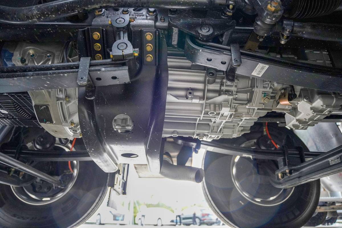 【图】青岛解放 JH6重卡 智尊版2.0 530马力 8X4 9.4米LNG自动档仓栅式载货车(液缓)(CA5311CCYP25K15L7T4NE6A80)_实拍图片_1953814_卡车之家