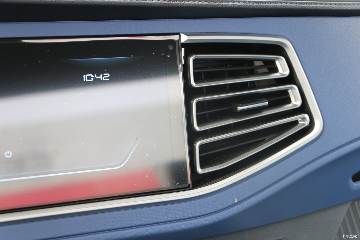 【图】福田 时代领航大G 2L 150马力 LNG 4.2米单排仓栅式轻卡_实拍图片_2005234_卡车之家