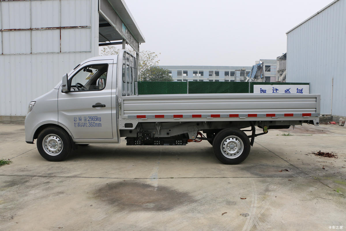 【图】长安跨越 新豹T3 PLUS EV 3T 3.2米单排纯电动栏板微卡41.86kWh_实拍图片_2006726_卡车之家