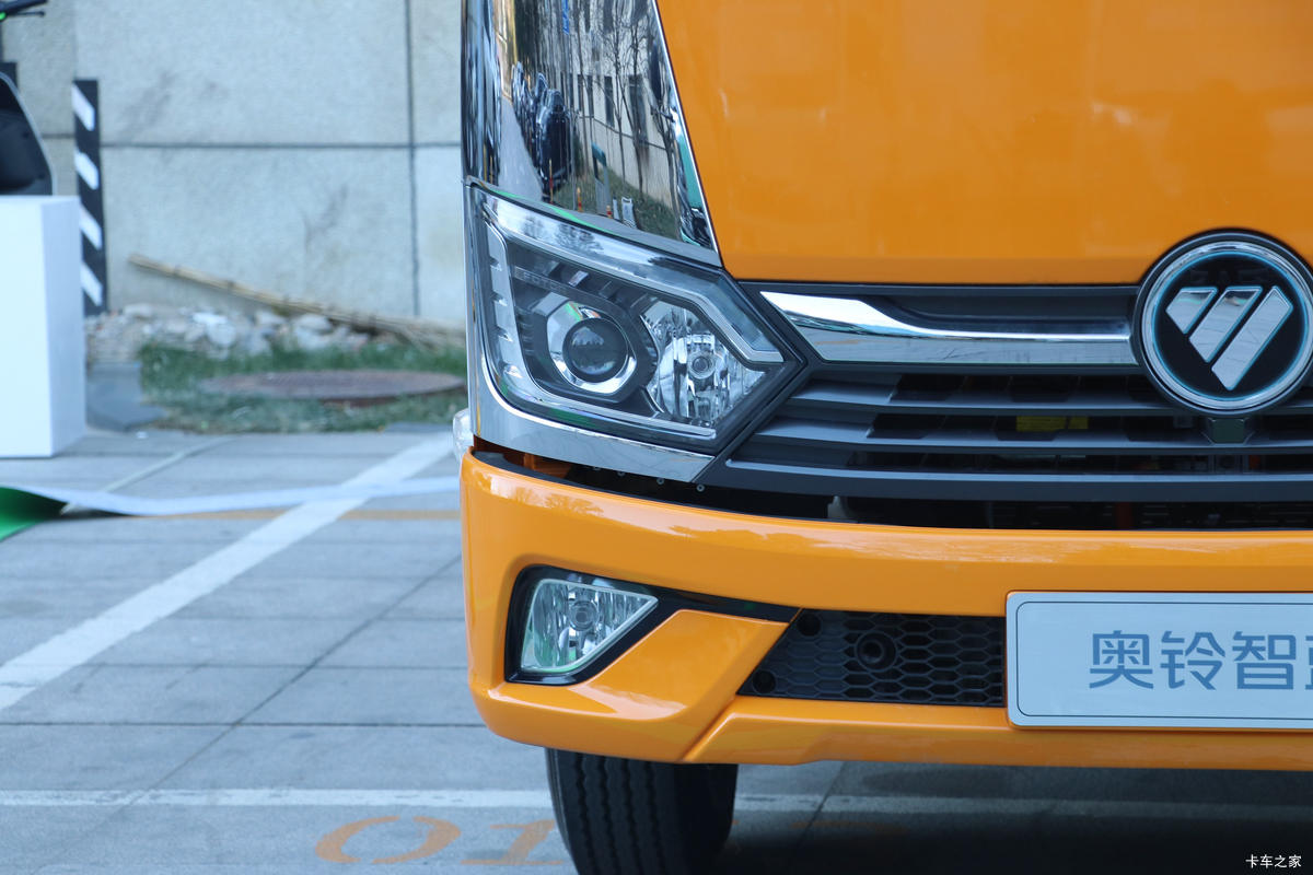 【图】福田奥铃 智蓝EM 4.5T 3.17米双排纯电动栏板轻卡77.28kWh_实拍图片_2011901_卡车之家