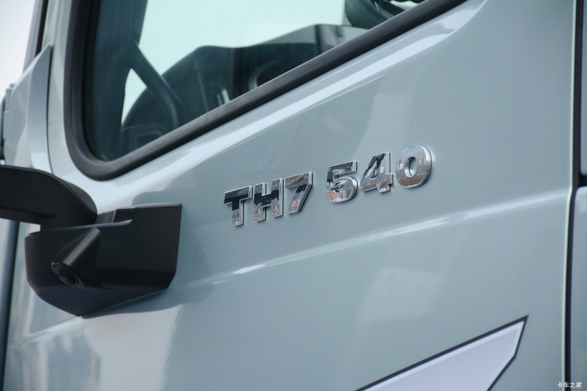 【图】中国重汽 HOWO TH7-N重卡 540马力 6X4 AMT自动档牵引车(ZZ4257V324HF1H)_实拍图片_2012853_卡车之家