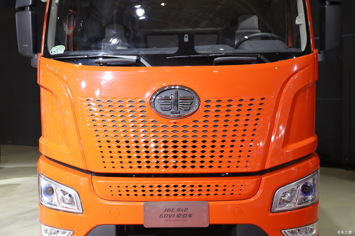 【图】一汽解放 J6E 600马力 4X2 AMT自动档牵引车_实拍图片_2014239_卡车之家