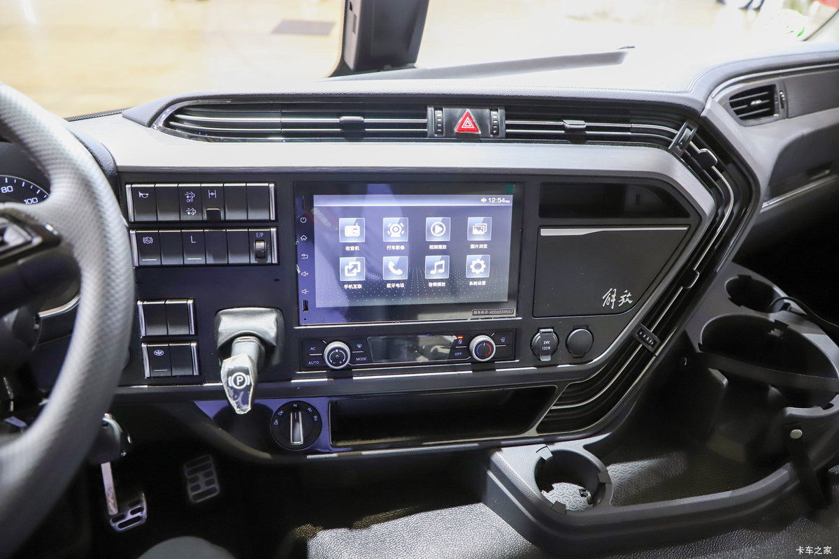 【图】一汽解放 J6E 600马力 4X2 AMT自动档牵引车_实拍图片_2014270_卡车之家