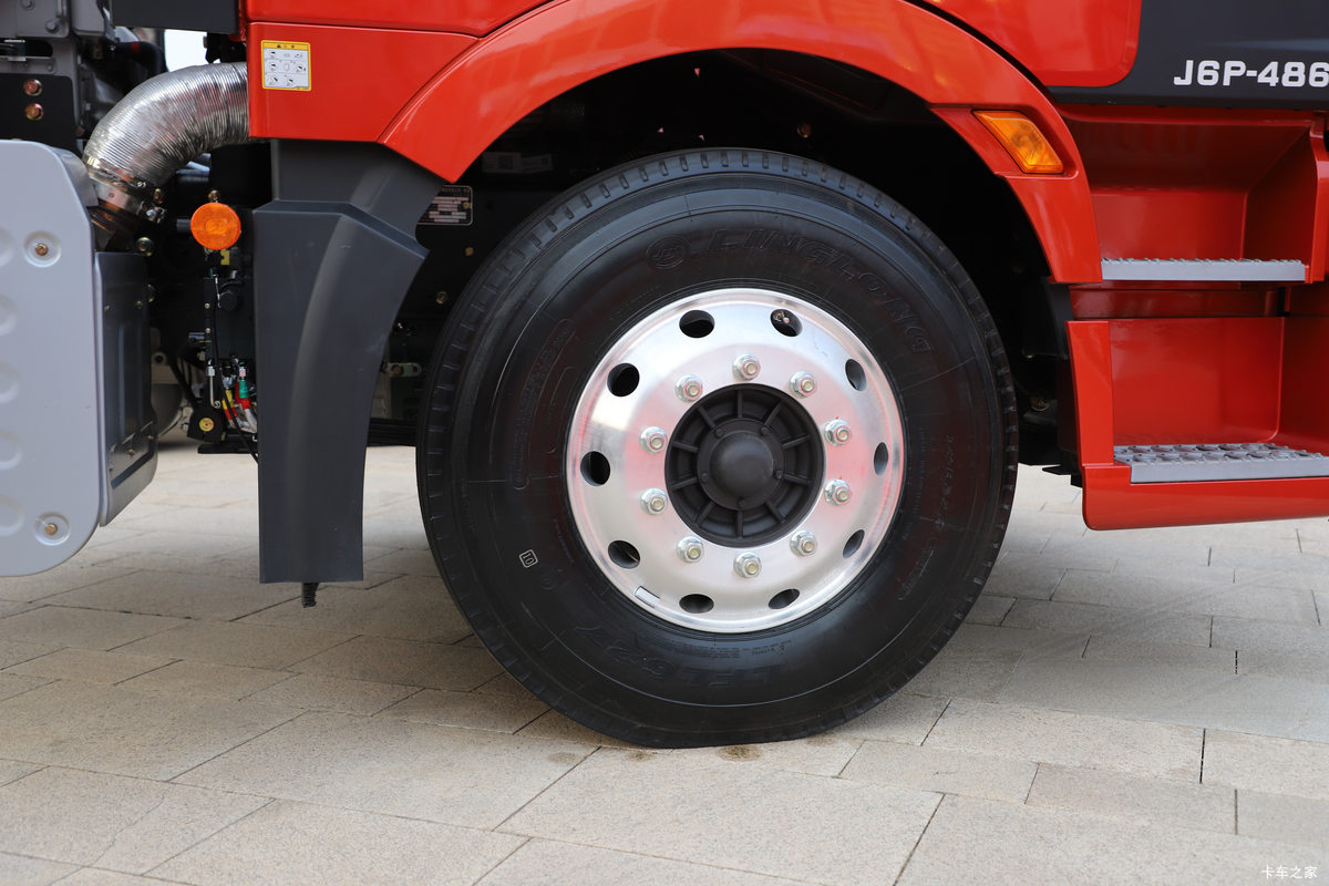 【图】一汽解放 J6P 经典版 480马力 6X4 LNG牵引车(子车)_实拍图片_2017988_卡车之家