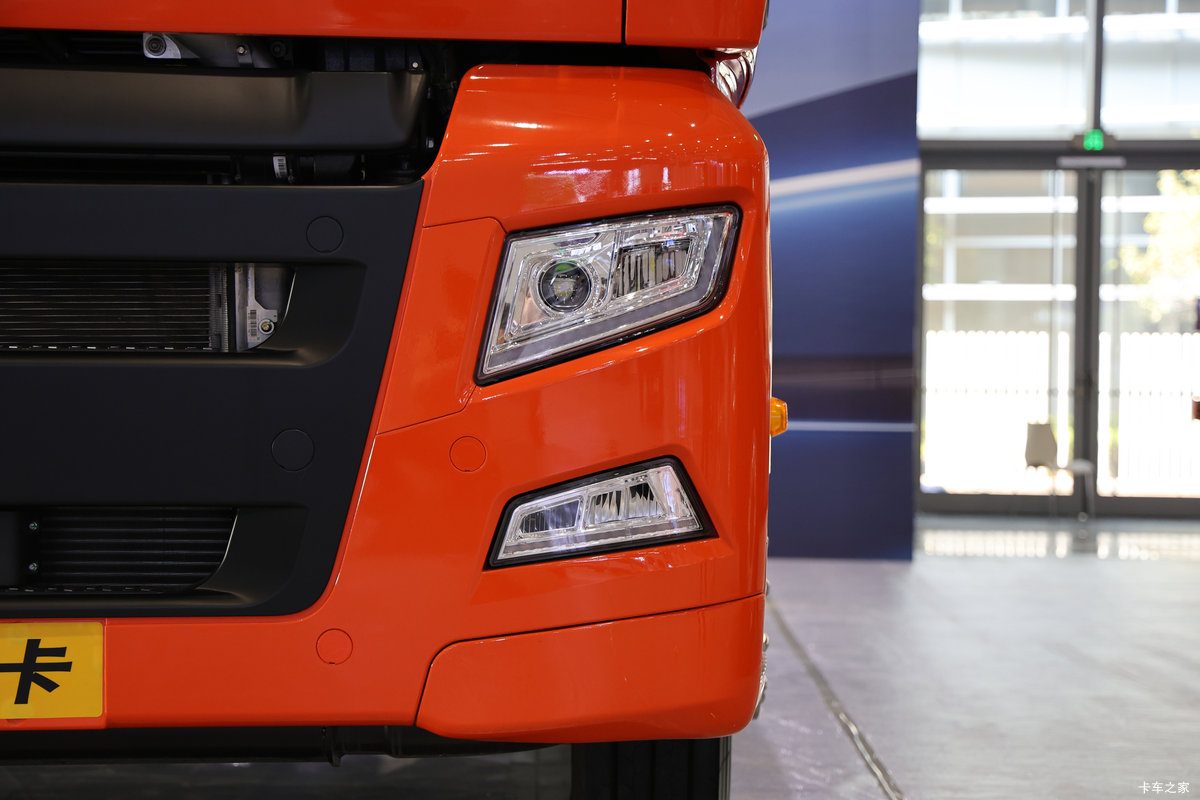 【图】重汽汕德卡SITRAK G7S 13L柴油 540马力 4X2 AMT自动档牵引车_实拍图片_4011285_卡车之家