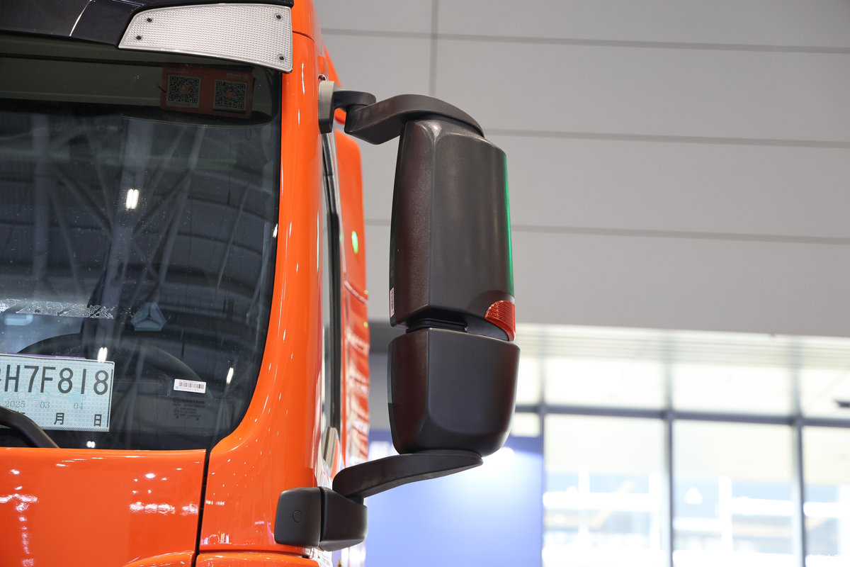 【图】重汽汕德卡SITRAK G7S 13L柴油 540马力 4X2 AMT自动档牵引车_实拍图片_4011285_卡车之家