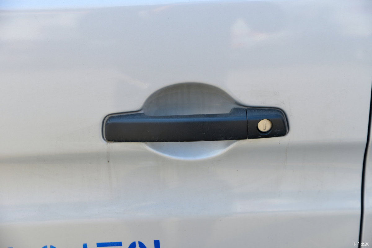 【图】长安跨越王X3 PLUS EV 舒适版 3.4T 3.8米单排纯电动仓栅式微卡56.67kWh_实拍图片_4011680_卡车之家