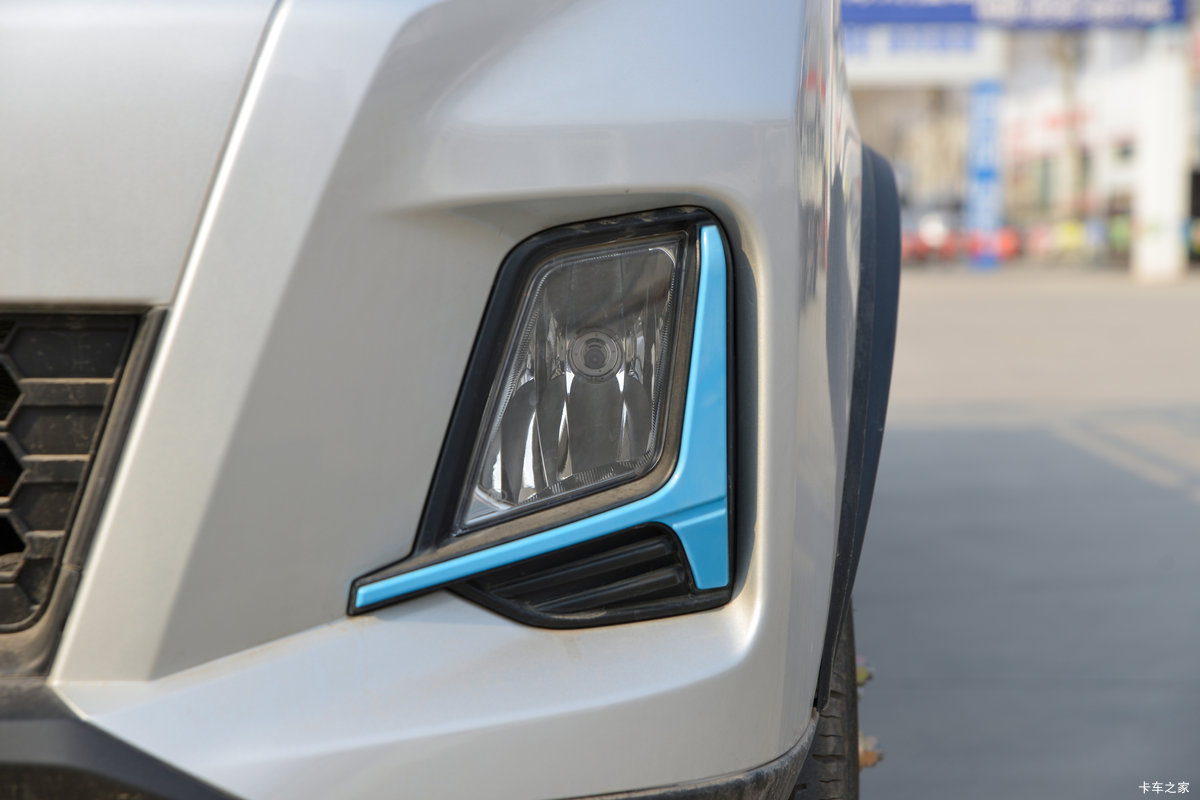 【图】长安跨越王X3 PLUS EV 舒适版 3.4T 3.8米单排纯电动仓栅式微卡56.67kWh_实拍图片_4011680_卡车之家