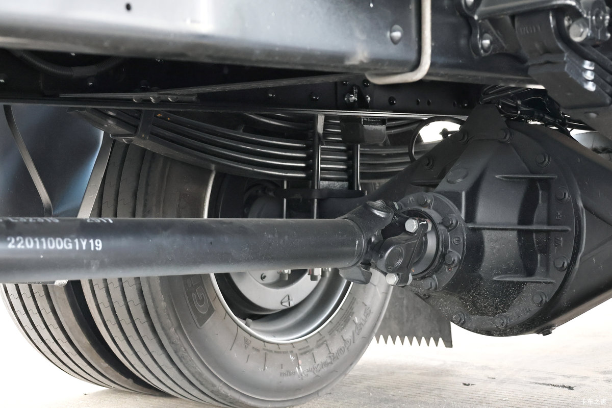 【图】江淮重卡格尔发A5L 4.5L柴油 240马力 4X2 法士特8档 10米厢式载货车_实拍图片_4033440_卡车之家