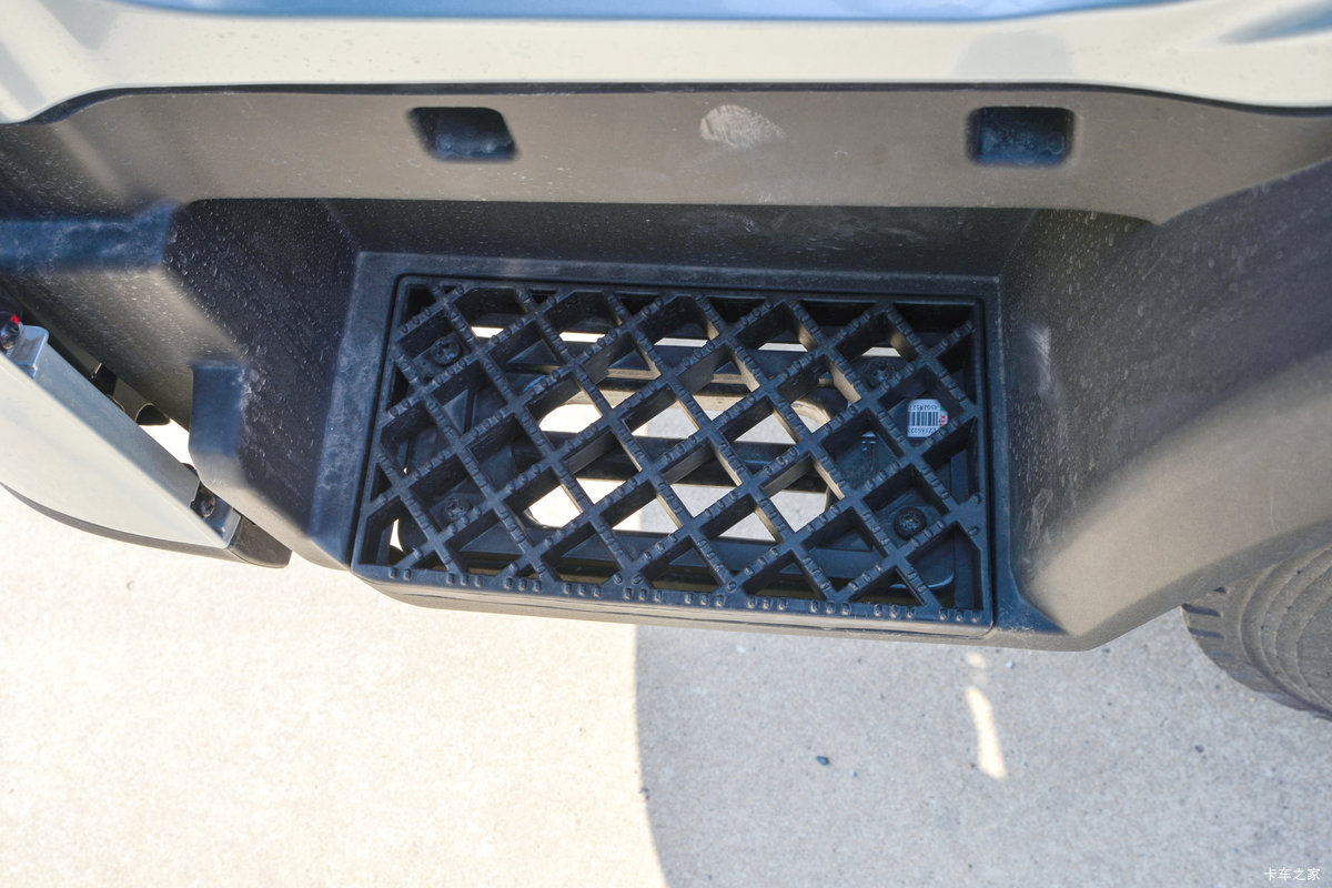 【图】重汽HOWO统帅PRO 2.5L柴油 180马力 万里扬8档 4.15米单排厢式轻卡_实拍图片_4033753_卡车之家