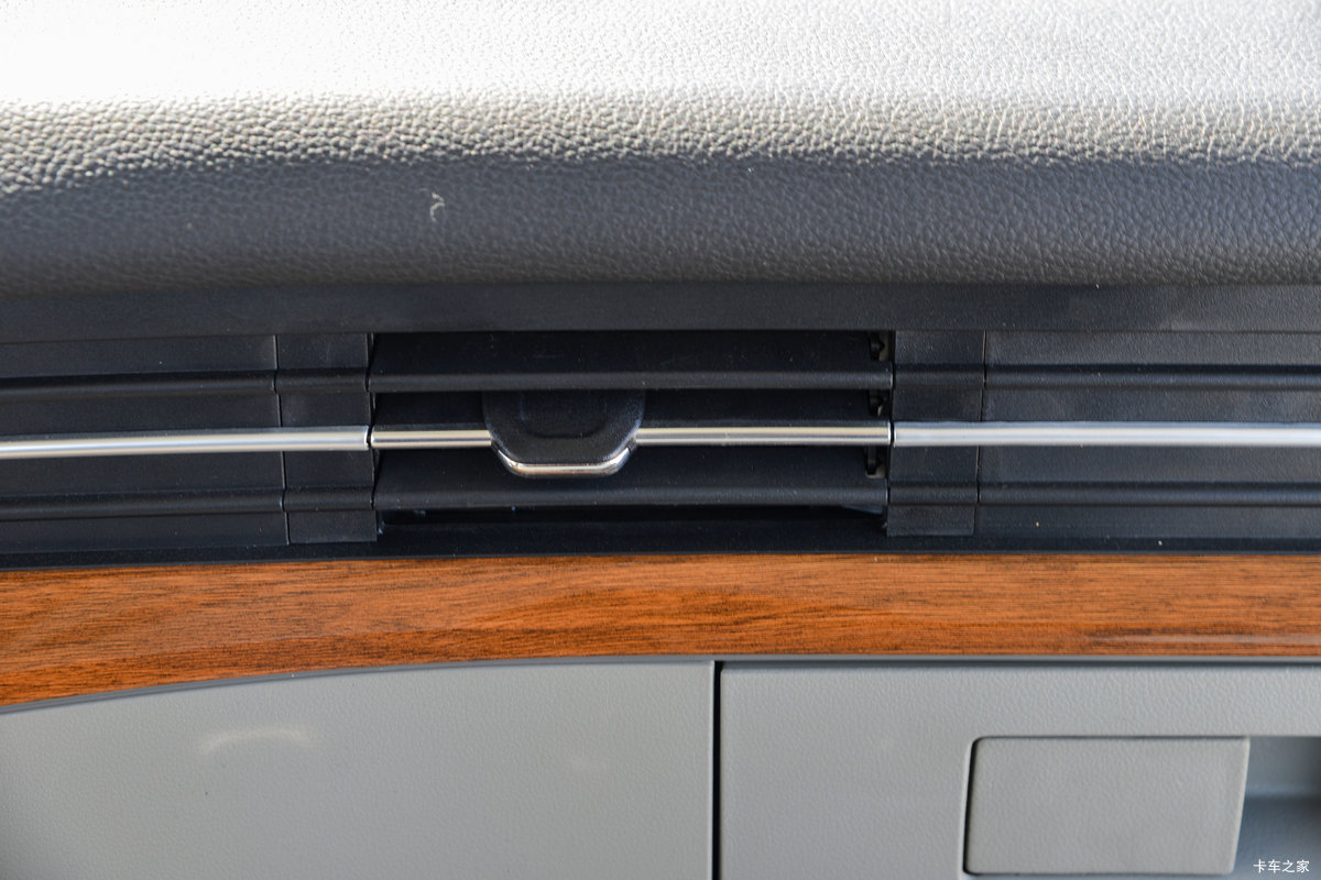 【图】中国重汽HOWO 统帅 145马力 4.15米单排栏板轻卡(星瑞6档)_实拍图片_4033980_卡车之家