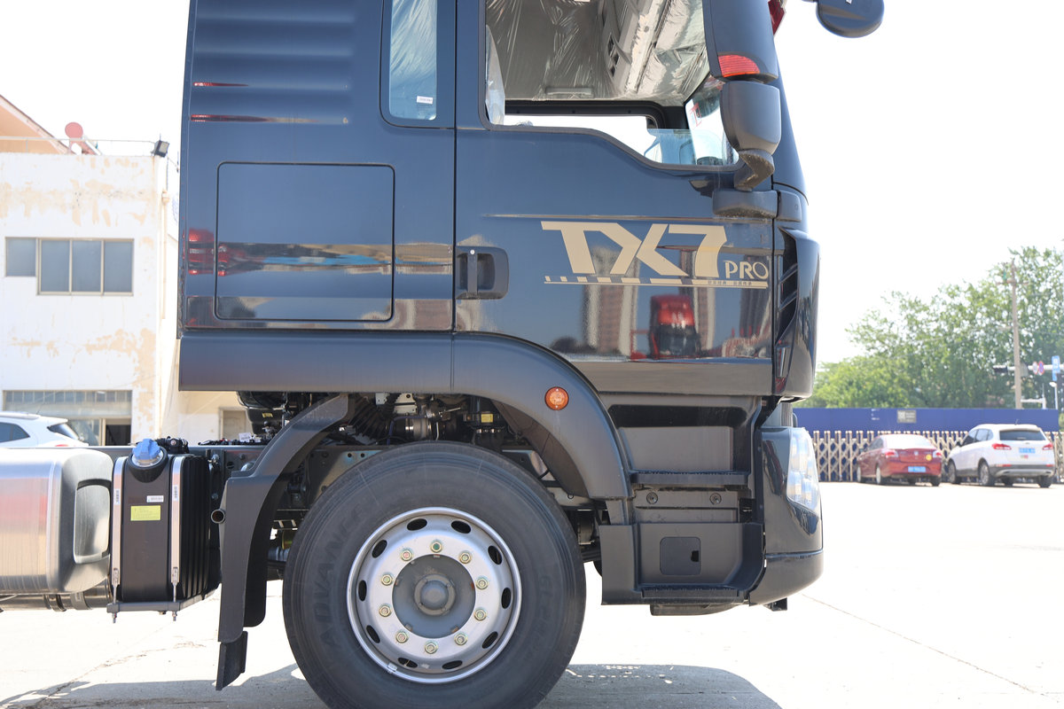 【图】重汽豪沃HOWO TX7 PRO 高效版 6.9L柴油 290马力 4X2 中国重汽8档 9.6米厢式载货车_实拍图片_4053815_卡车之家