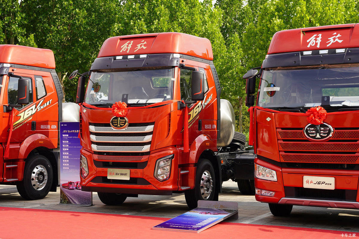 【图】解放J6V SMART 12.5L LNG 480马力 6X4 一汽解放12档 牵引车_实拍图片_4055367_卡车之家