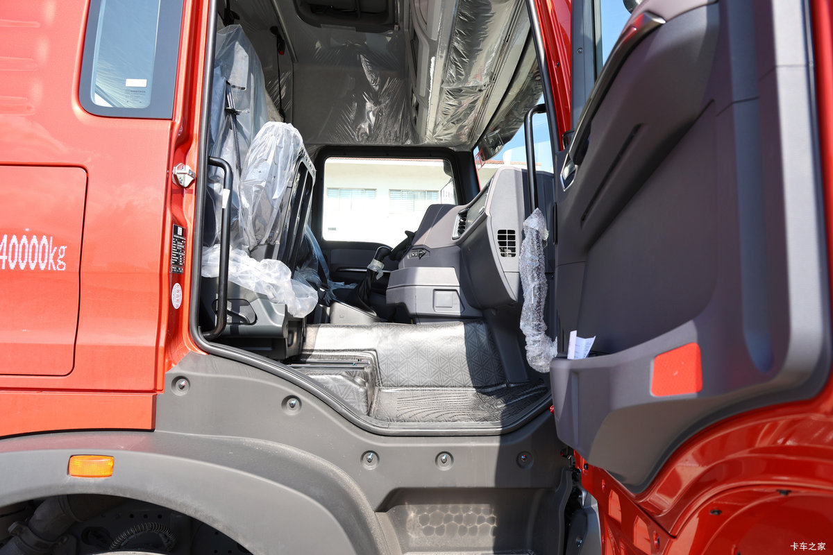 【图】重汽豪沃HOWO TX7 PRO 11.1L柴油 460马力 6X4 中国重汽12档 牵引车_实拍图片_4062705_卡车之家