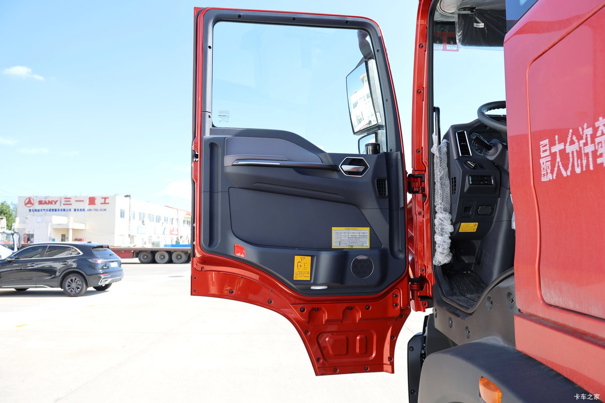 【图】重汽豪沃HOWO TX7 PRO 11.1L柴油 460马力 6X4 中国重汽12档 牵引车_实拍图片_4062739_卡车之家