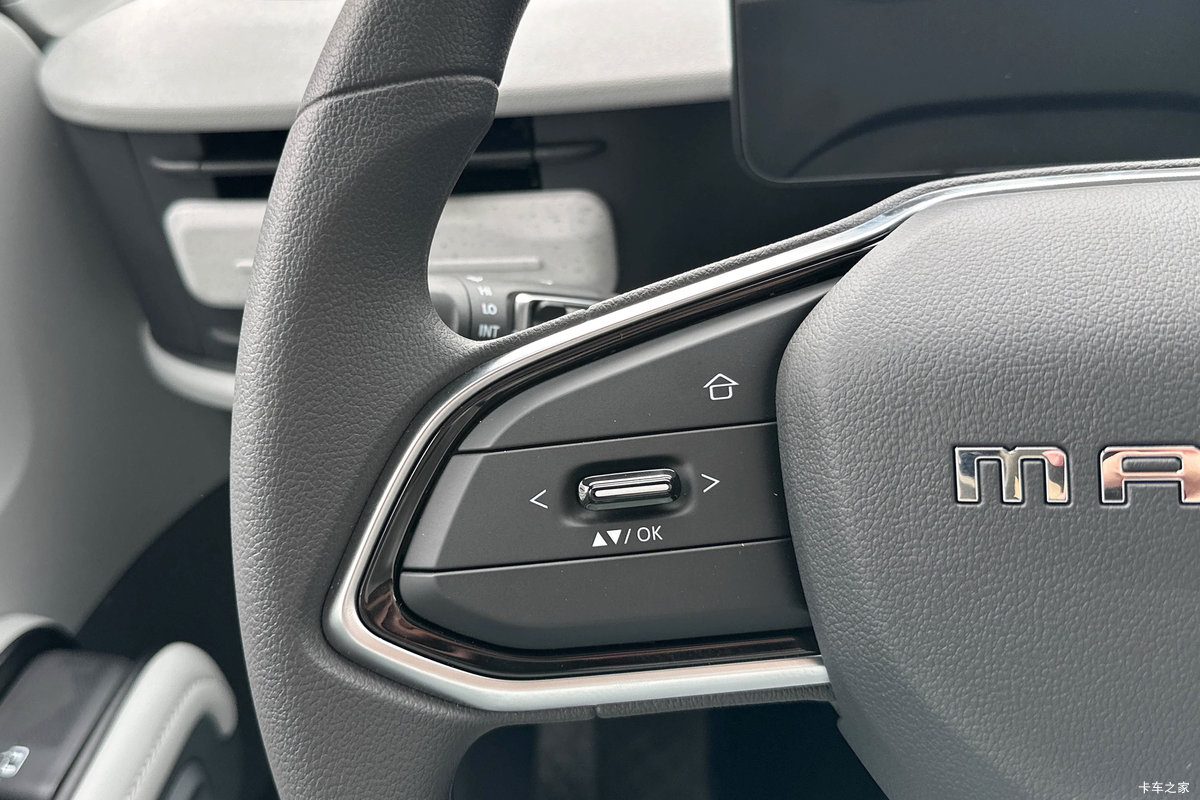 【图】上汽大通大拿V1 9座纯电动多用途乘用车 64kWh_实拍图片_4065750_卡车之家