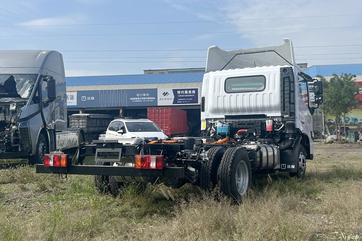 【图】远程 星智H9M 智运版 4.5T 4.1米单排甲醇插电式增程混合动力仓栅式轻卡81.14kWh_实拍图片_4078677_卡车之家