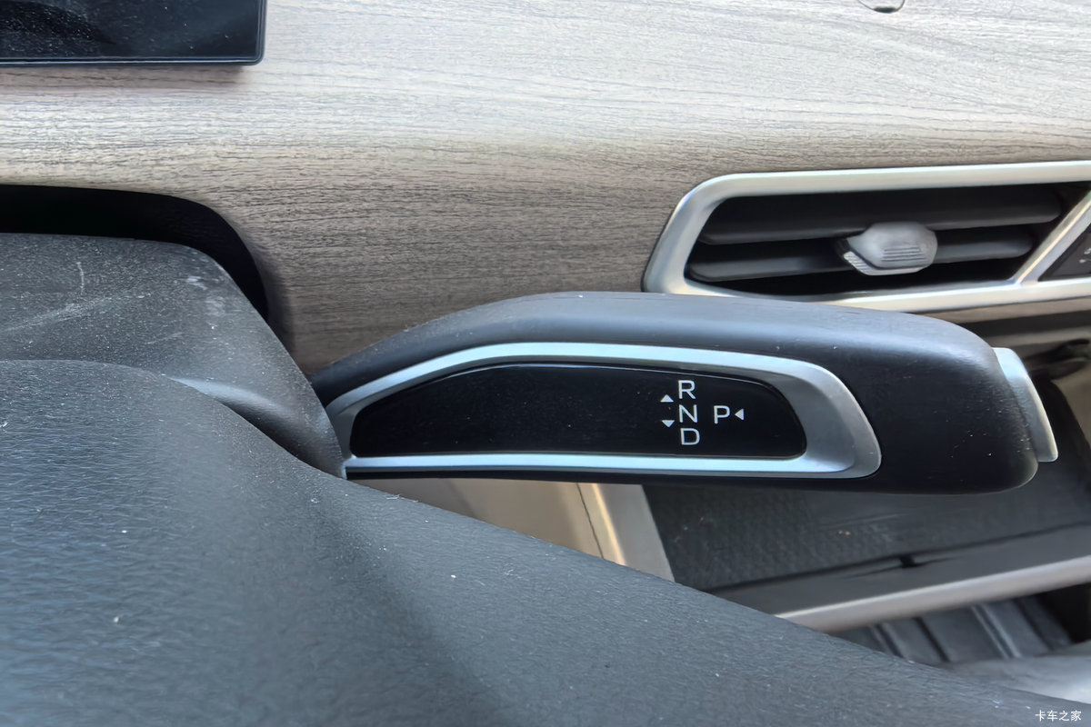 【图】长安跨越星光 2025款 舒适超充版 3座 纯电动封闭货车 宁德时代43.53kWh_实拍图片_4083171_卡车之家