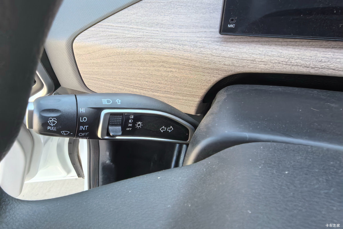 【图】长安跨越星光 2025款 舒适超充版 3座 纯电动封闭货车 宁德时代43.53kWh_实拍图片_4083171_卡车之家